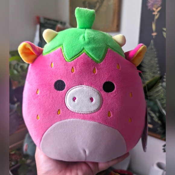 Squishmallows | Toys | 8 Cleary The Strawberry Cow Legendary | Poshmark